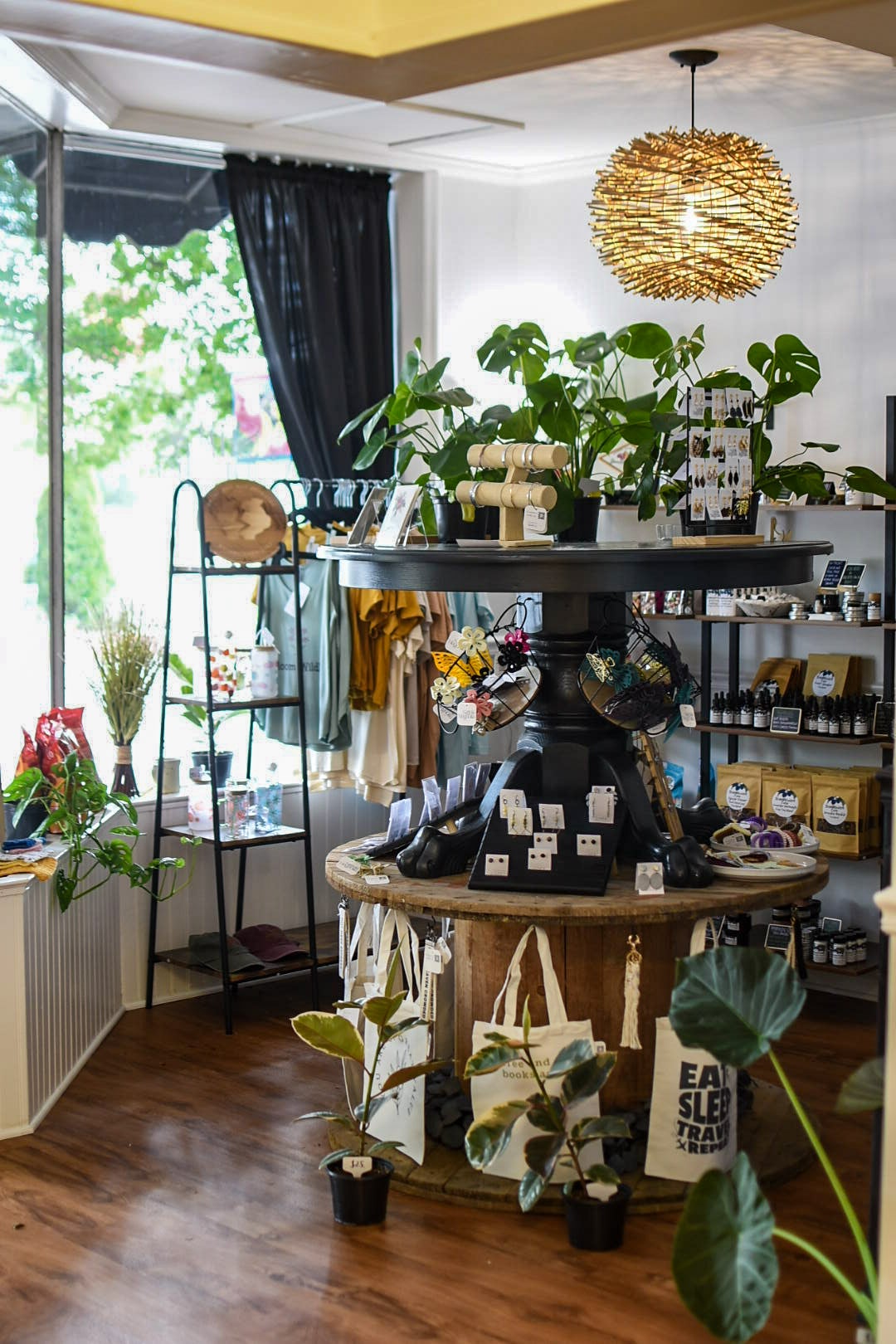 Home | Still Magnolia